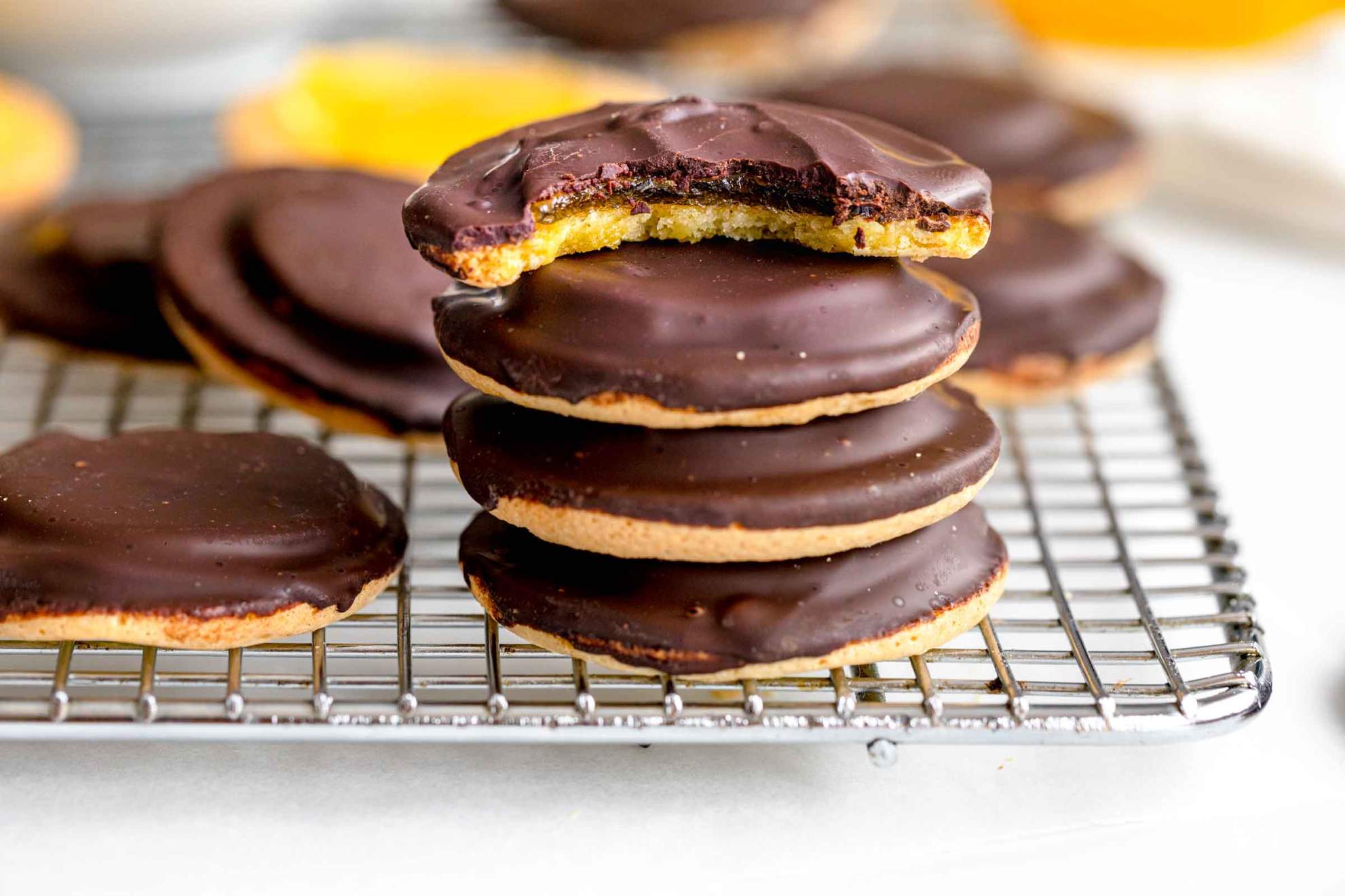 Jaffa Cakes (video included) | Jernej Kitchen